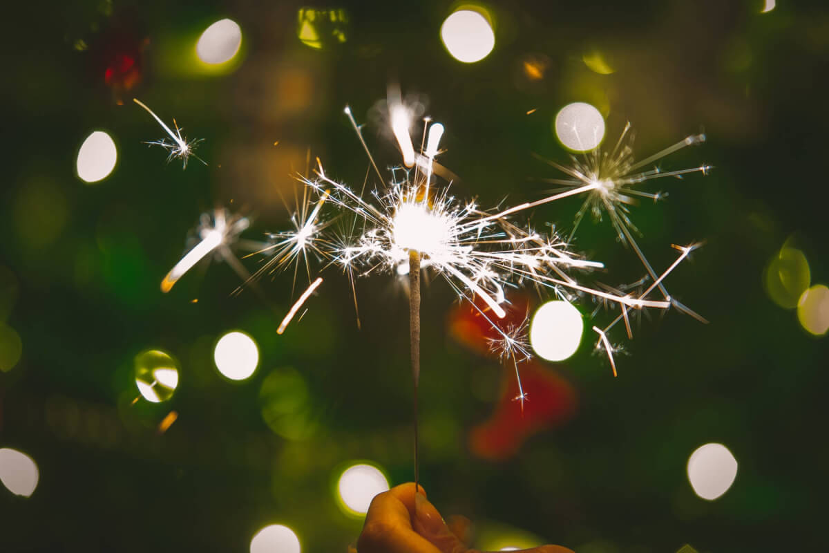 End Your Year On A High Note With These Holiday Silent Auction Tips 